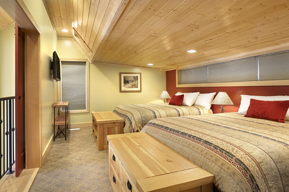 Maple Cabin | Patricia Lake Bungalows